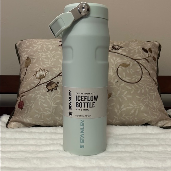 Stanley | Dining | Stanley Iceflow Bottle 24 Oz Mist Color | Poshmark